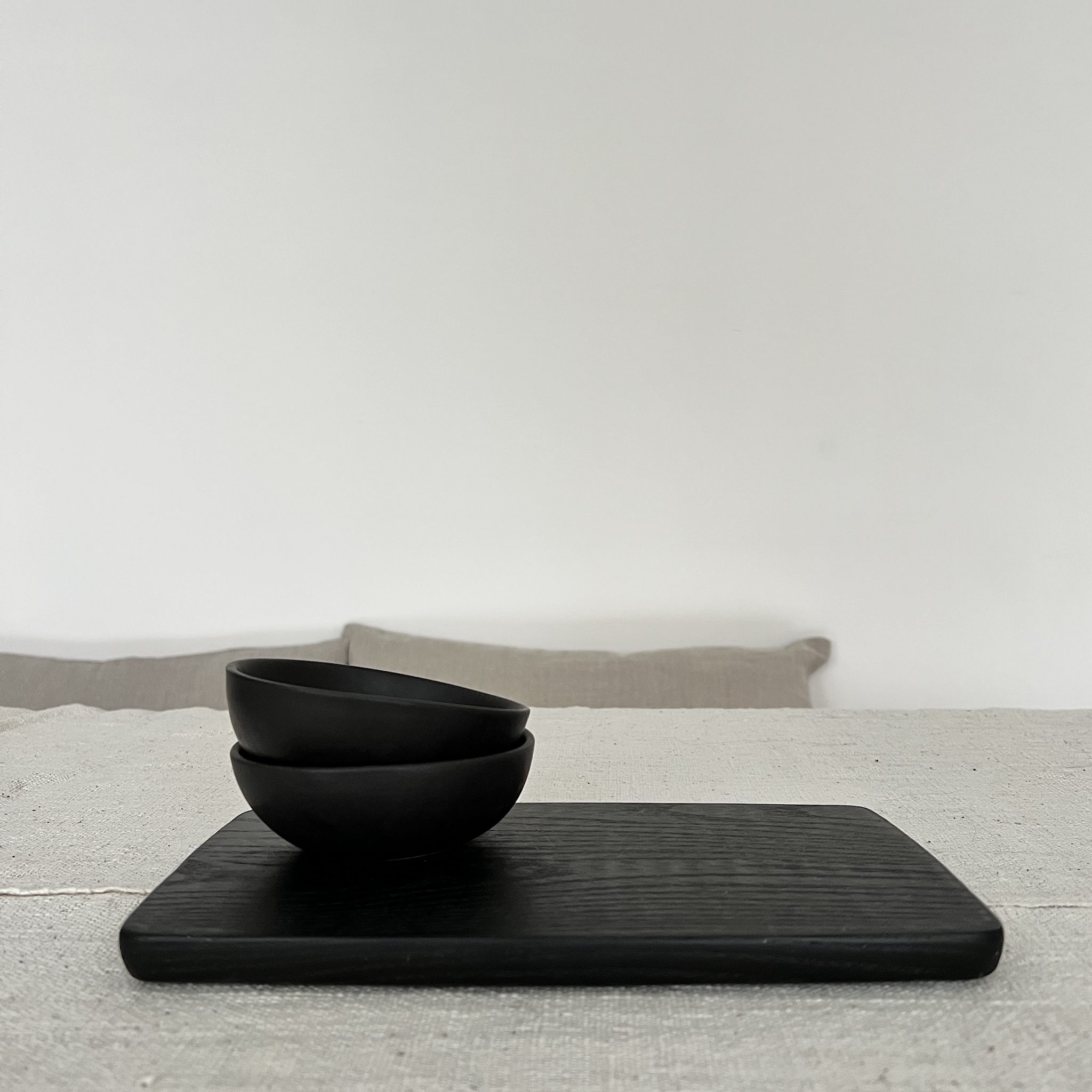 Black carbonized wooden tray - vosgesparis