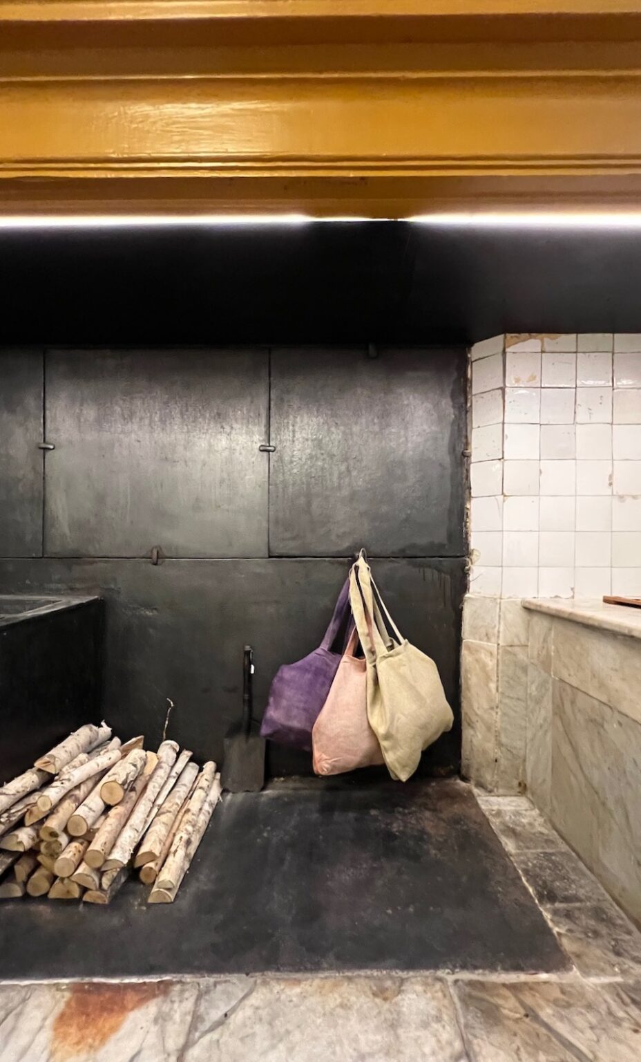 17th century kitchens and Design in an Amsterdam Canal house | GLUE ...